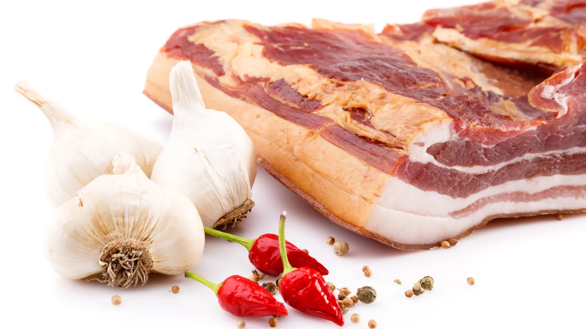 Luk, slaninica, hulahopke oko vrata: Ovo su najbizarniji narodni recepti protiv kašlja